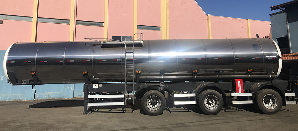 Tanques rodoviários Sobre-Chassi (autoportante) – Martins Tanques